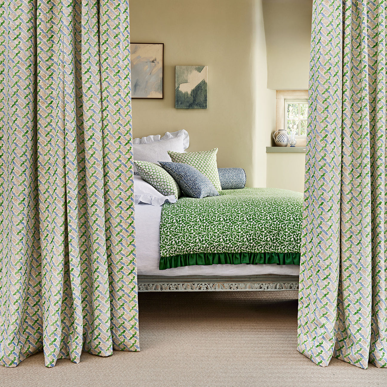 Maypole – Peacock | Linen Fabric | Linwood